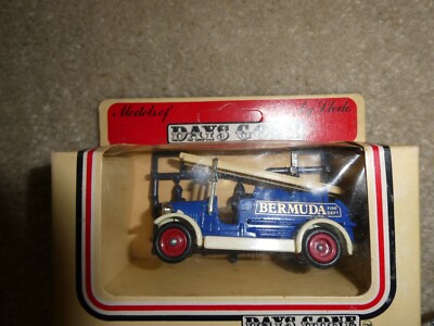 1983 Lledo England Days Bermuda Fire Truck & Figures NIB | eBay