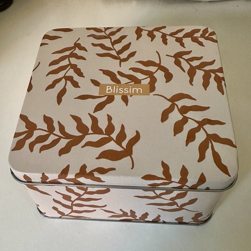 Boîte en métal carrée BLISSIM motif floral beige/marron 13x7cm | eBay