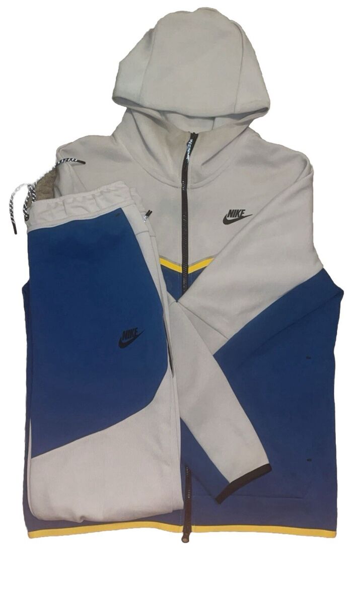 nike tech fleece tracksuit cream/court blue- Sz Medium nike tech fleece tracksuit cream/court blue- Sz Medium