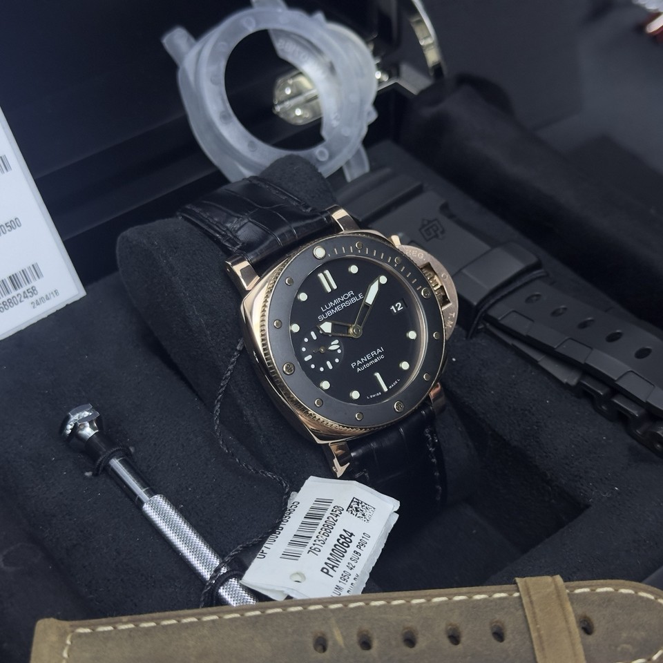 Panerai Luminor Submersible GoldTech 1950 PAM00684 42mm Complete Set w 4 Straps | eBay