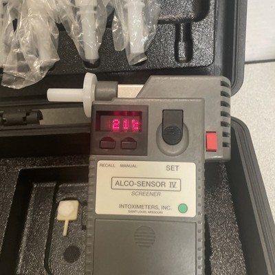 Intoximeters Alco-Sensor IV Breathalyzer w/ Case /Mouthpieces | eBay