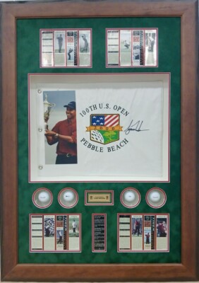 TIGER WOODS Signed Pin Flag 2000 US Open Champion + Balls Display ...