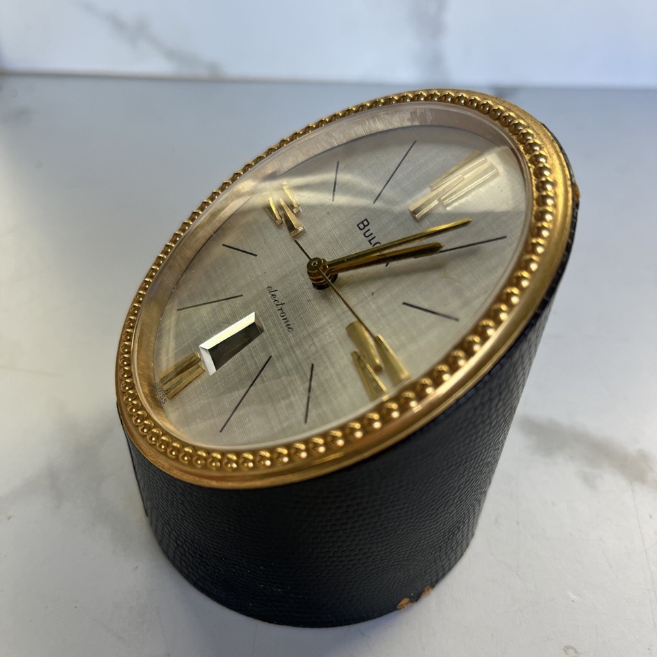 Vintage Bulova Tiara Swiss Cordless Electronic Calendar Shelf Clock ...
