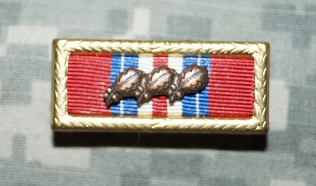 Authentic US Army Valorous Unit Citation Award Ribbon w/ three oak leaf ...