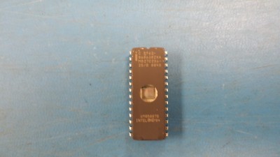 (1 PC) MD27C256-25/B 5962-860632XA INTEL UVPROM, 32KX8, 250ns, CMOS ...