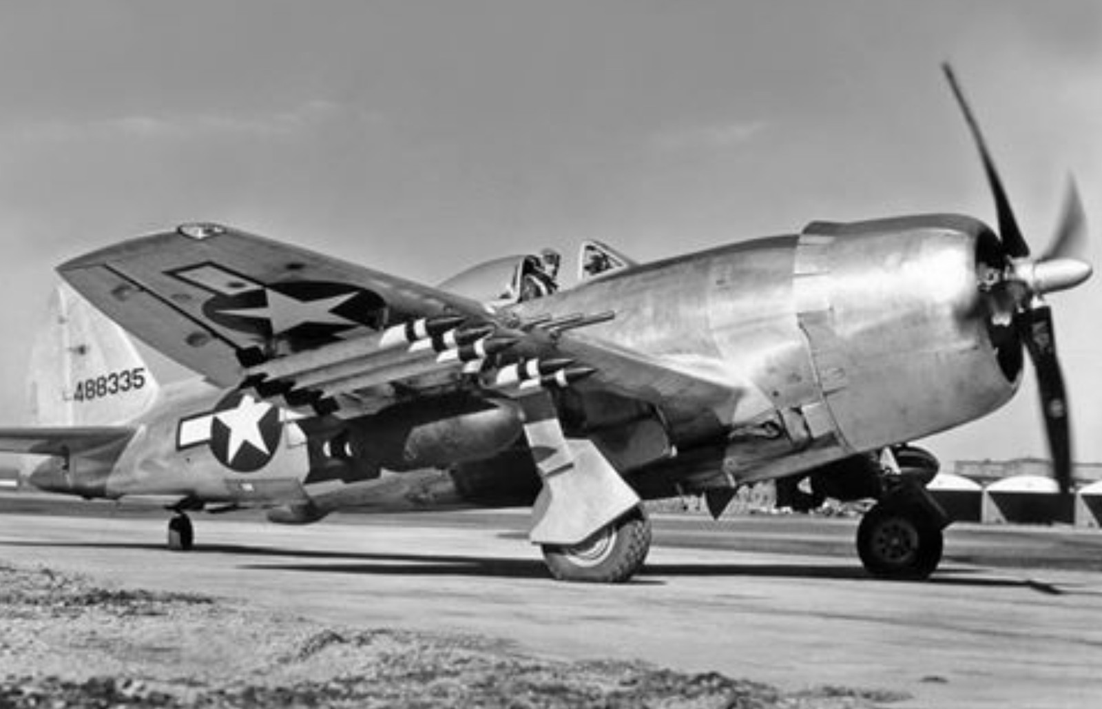 WW2 Photo WWII USAAC P-47D Thunderbolt Ground Attack P-47 World War Two ...