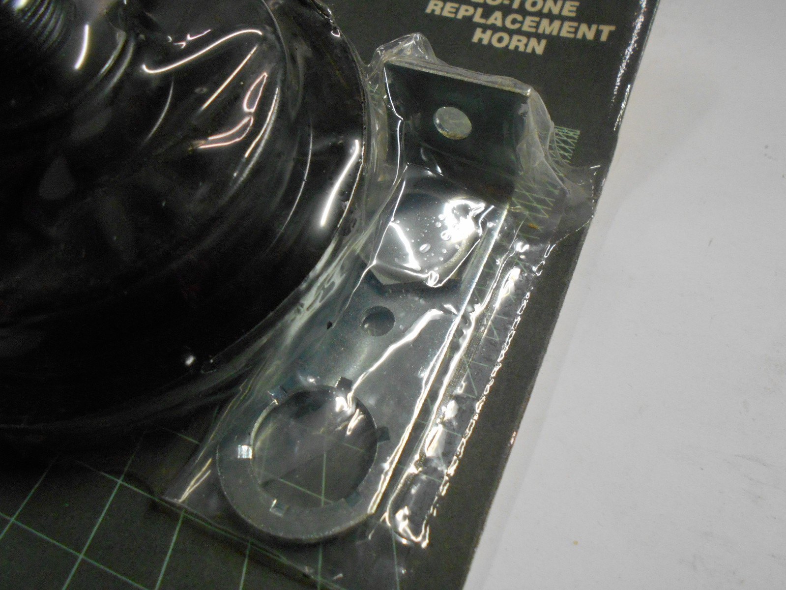 Dorman Help 68131 Universal Low Tone Replacement Horn Kit - Car Truck ...