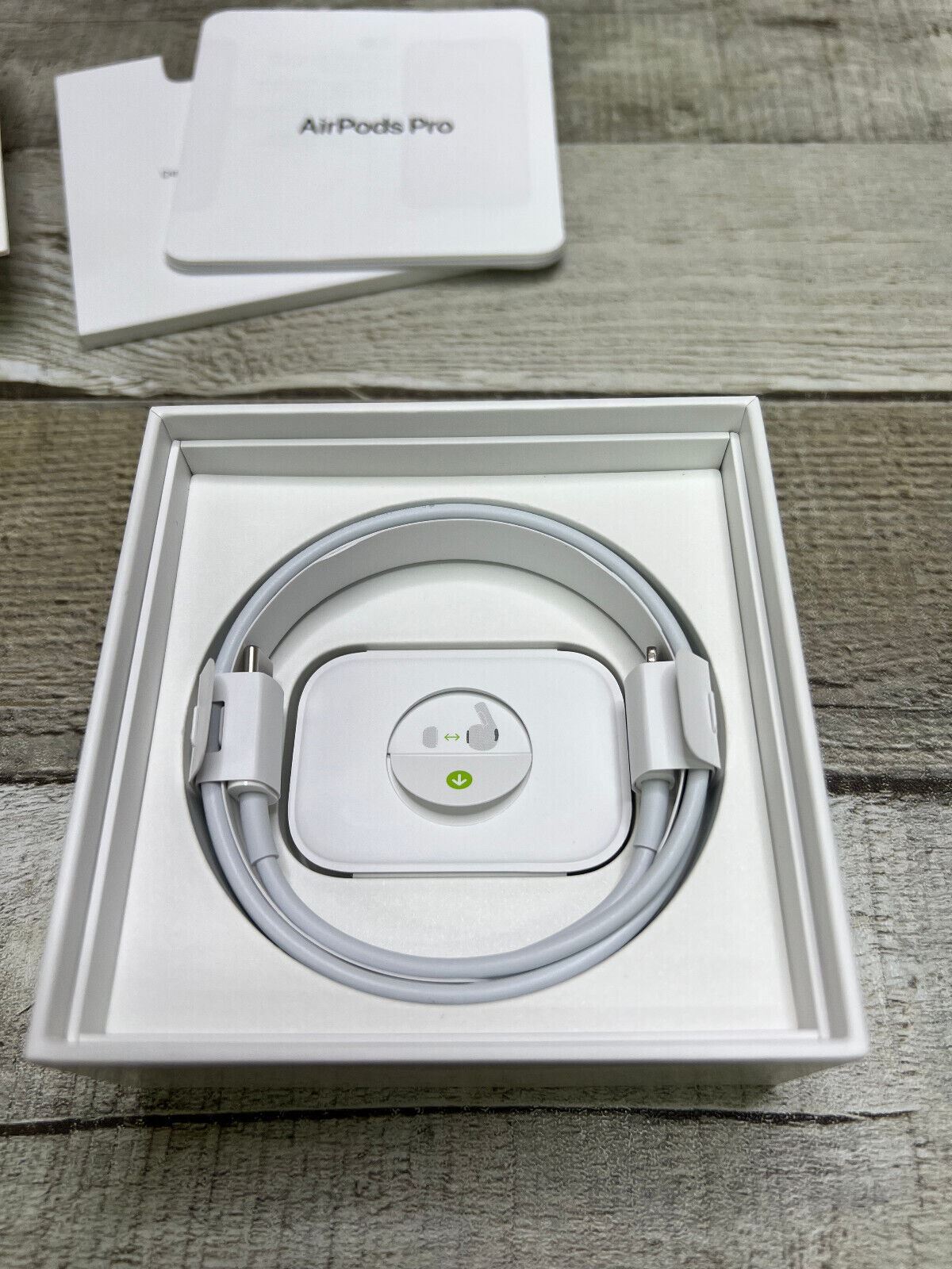 Apple AirPods Pro 2nd Generation MQD83AM/A ONLY BOX AND ACCESSORIES | eBay