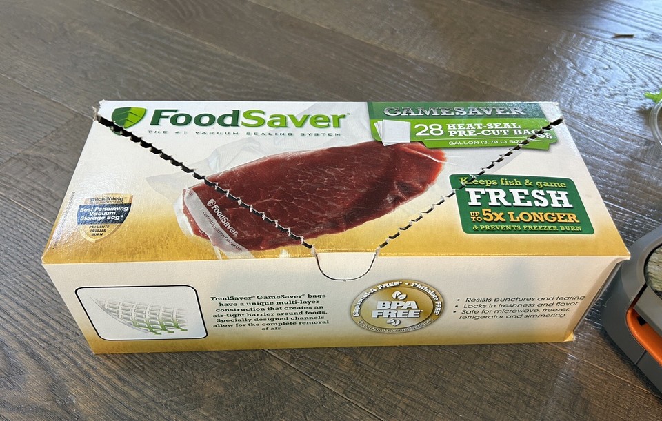 Foodsaver GameSaver Wingman Plus Vacuum Sealer CAMO w/ Rolls And ...