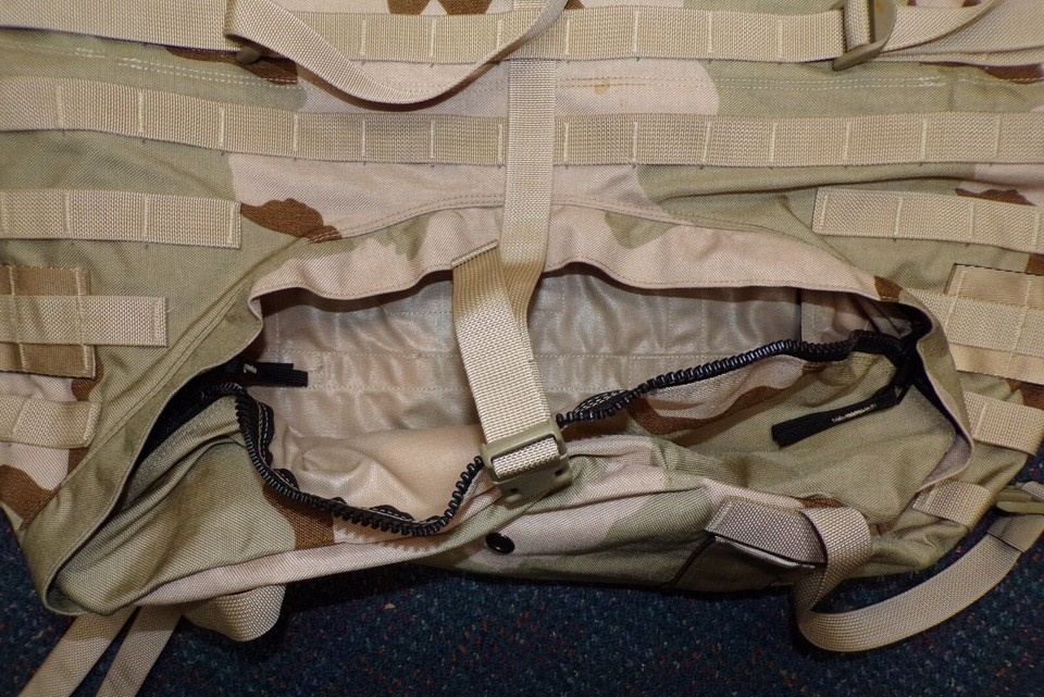 GWOT USGI US Army 3-Color DCU Desert Camouflage Large Rucksack (2004 ...