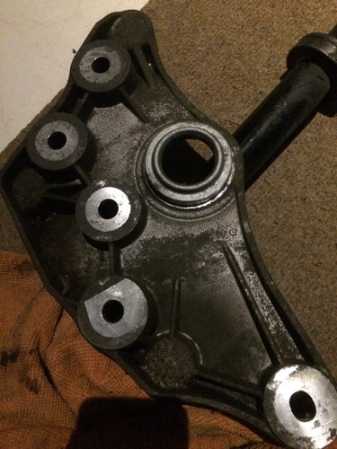 GENUINE MERCEDES BENZ C/CLS CLASS OIL PAN SUPPORT BRACKET ••PART ...