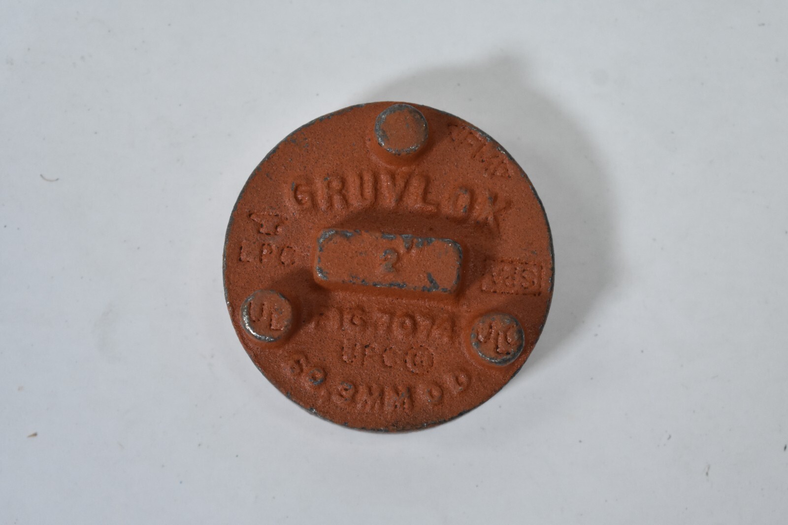 Gruvlok Pipe End Cap 7074 Ductile Iron Rust Inhibiting Paint 2-1/2" Dia ...