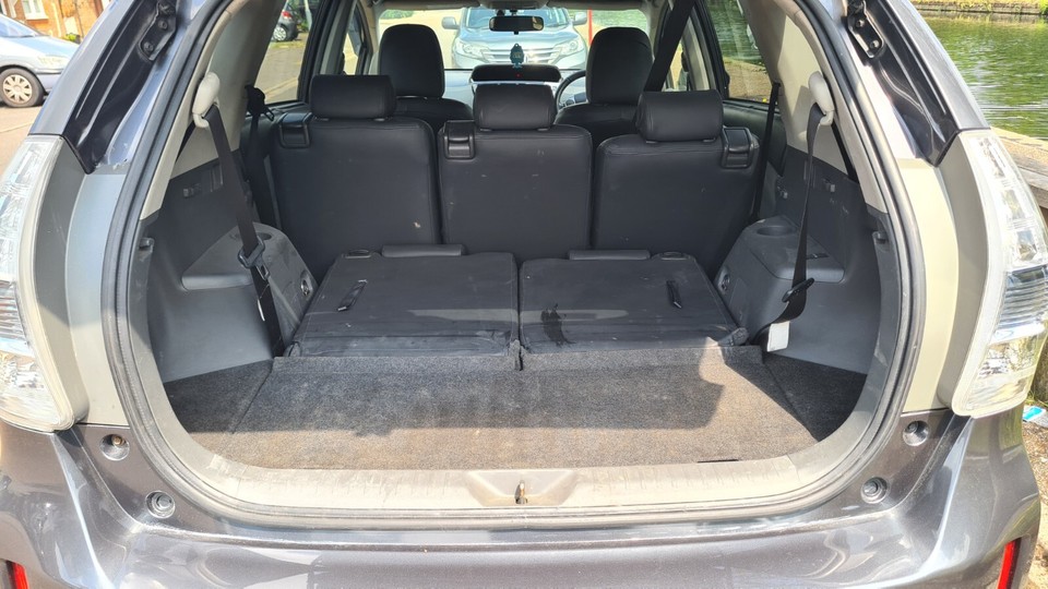 CAT B - TOYOTA PRIUS PLUS Prius+ HYBRID 7 SEATER MPV - 2013 | eBay UK