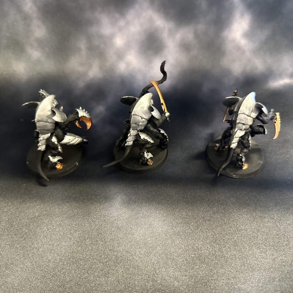 Warhammer 40K - Tyranids Tyrant Guard Partially Painted 3627 ...