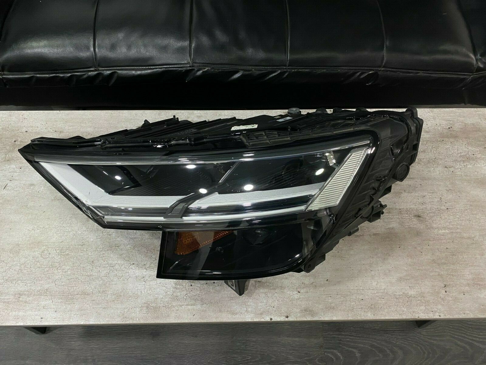 2019+2020+Audi+Q8+Left+LH+Driver+Side+Headlight+LED+OEM+4m8+941+033+B ...