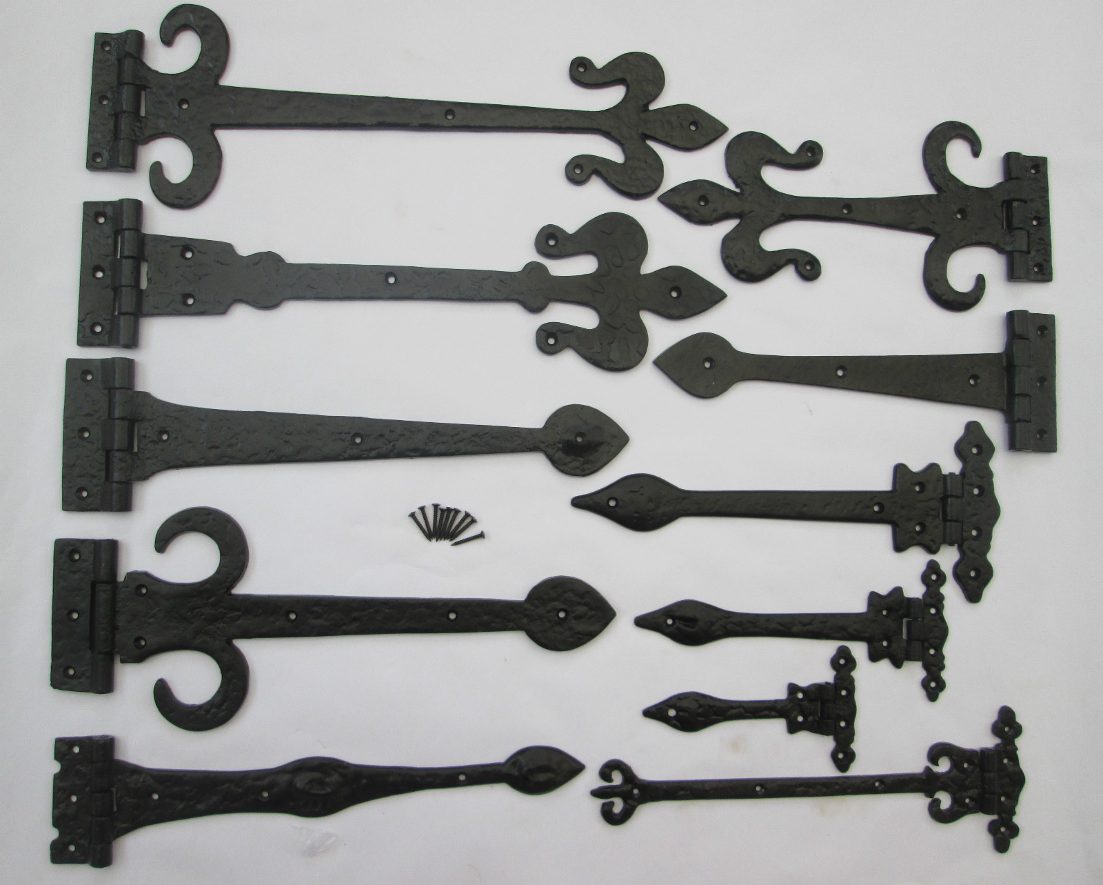 IN 7 DESIGNS- 1 pair Black Antique old English country door gate tee t ...