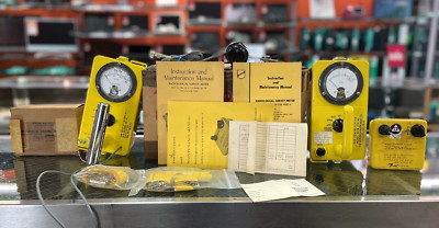 Radiation Detectors & Geigers - Victoreen Meter