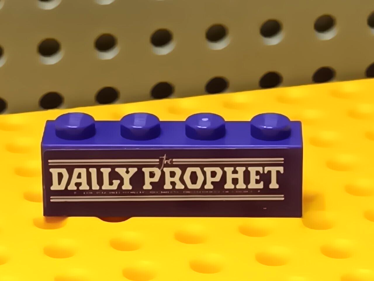 RARE LEGO DAILY PROPHET Brick Newspaper Purple 1x4 Sticker Part Harry ...
