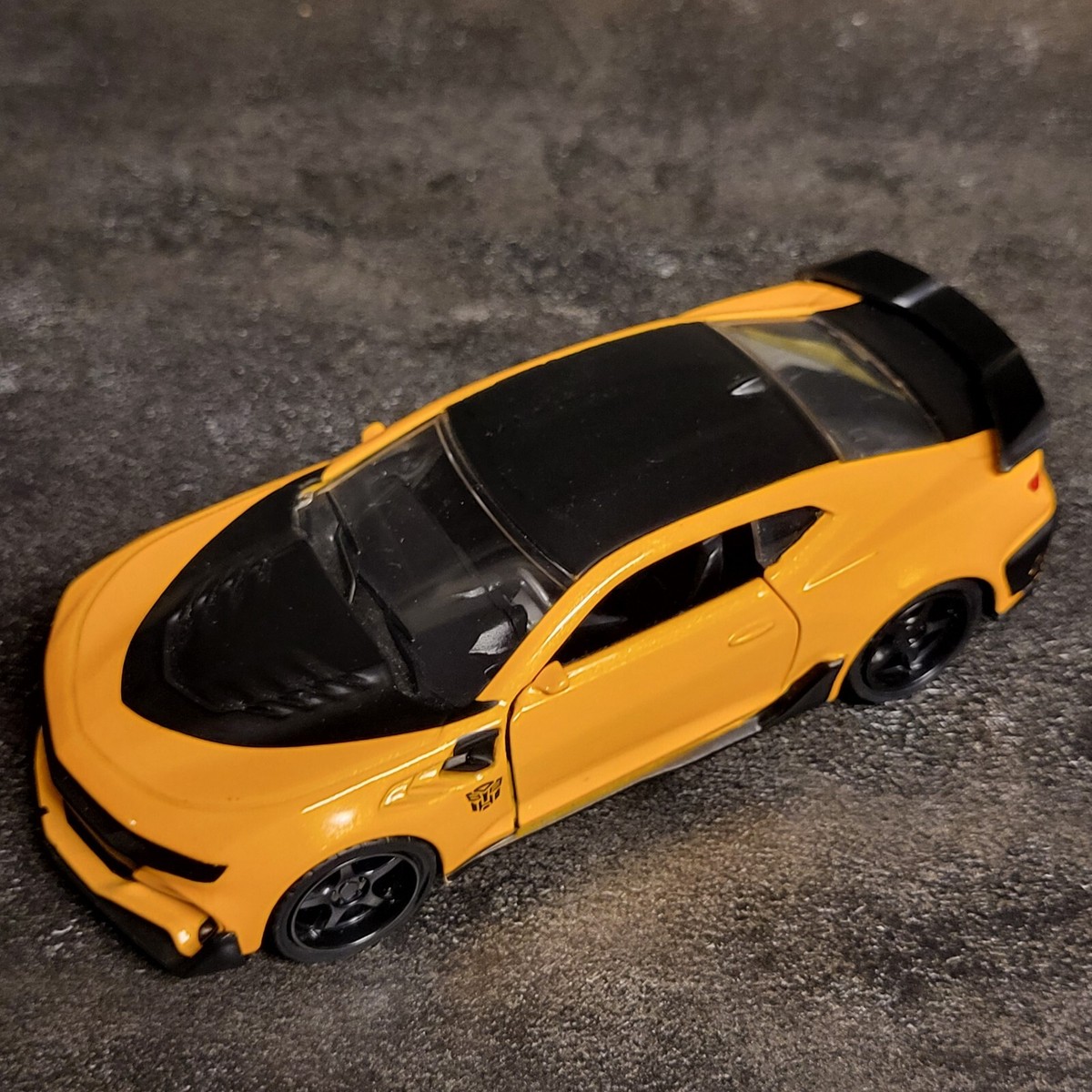 Transformers 1 Bumblebee Car