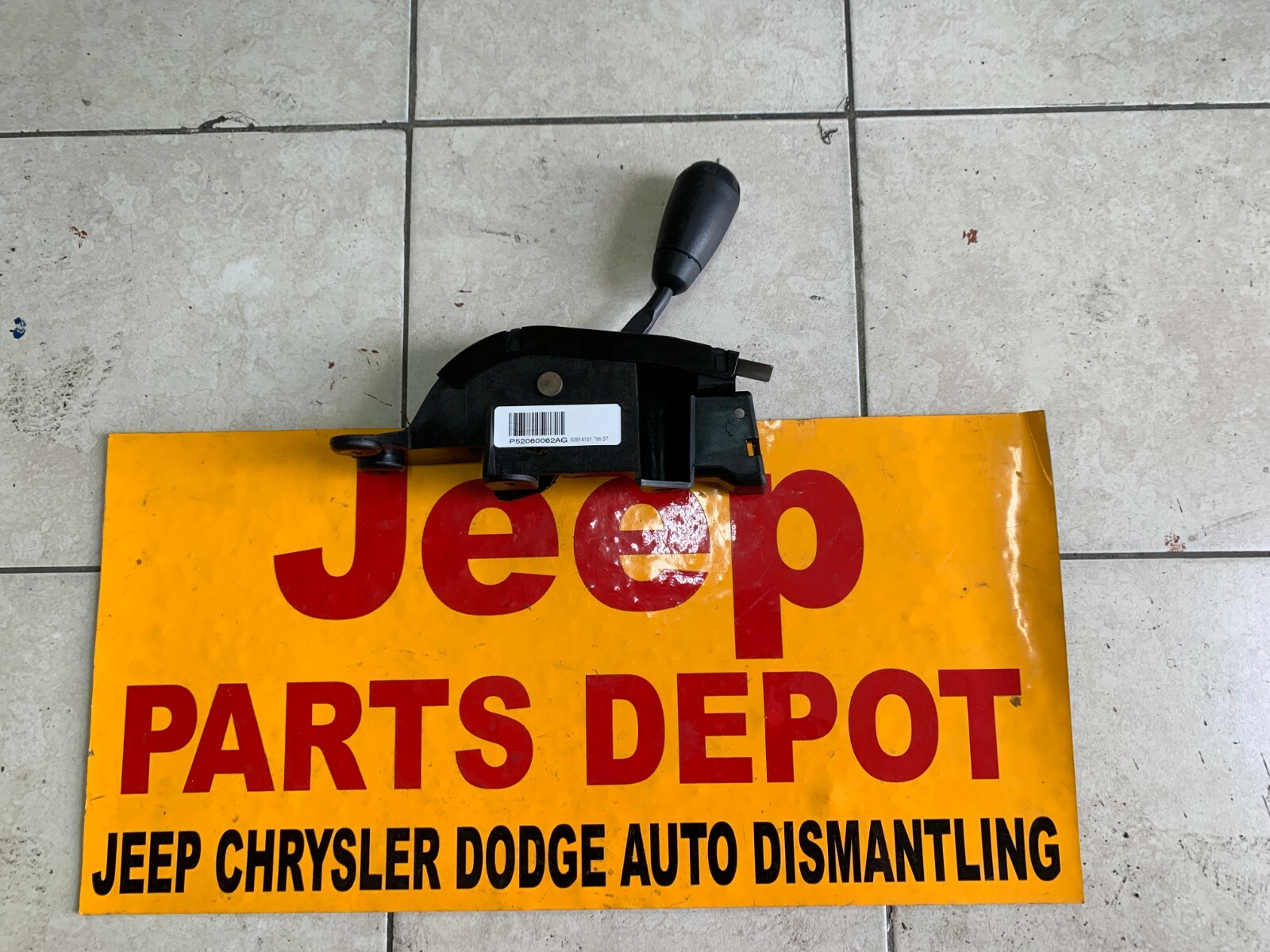 2014 JEEP WRANGLER JK FLOOR SHIFTER GEAR SELECTOR 4X4 OEM 52060062AG | eBay