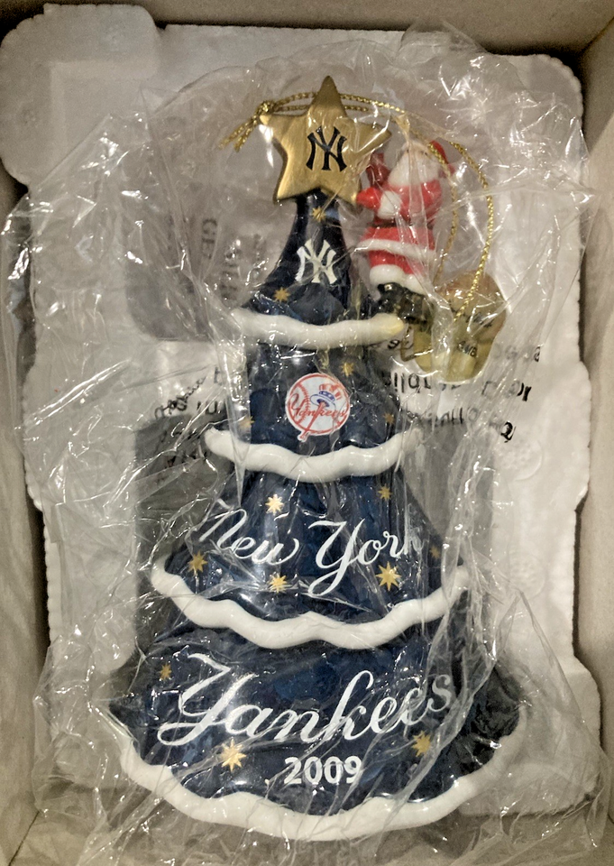 (2) NIB Danbury Mint NY Yankees Ornament-2007 Rockin Santa, 2009 XMas ...
