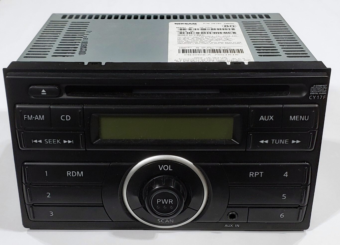 Broken Genuine Nissan car stereo/radio, CD, AUX PN-3089L 28185-ZW80D ...