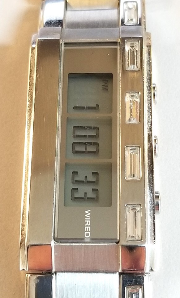 SEIKO WIRED W543-0AA0 PRE-OWNED RARE 20X40 MM ALL ST STEEL DIGITAL LADY ...