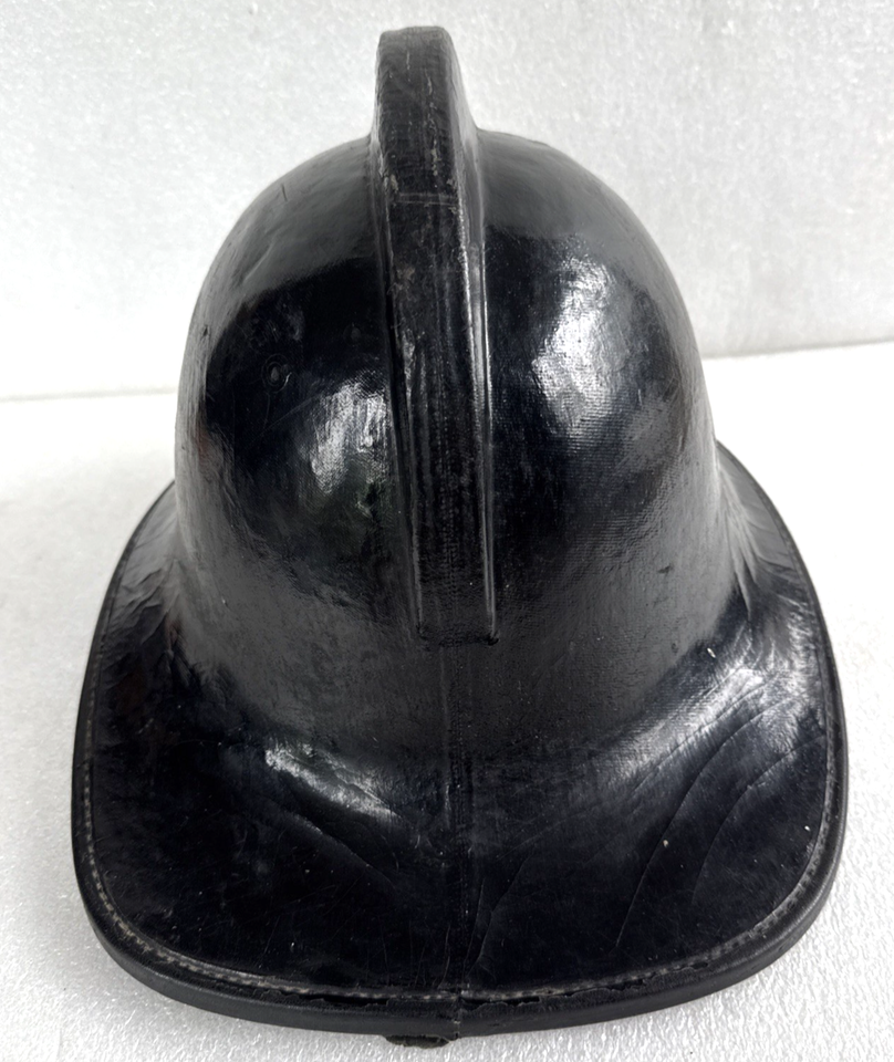 Dublin Fire Brigade - Obsolete 1974 Cromwell Arden Fireman's Helmet ...