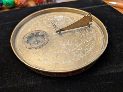 Early 19th century Islamic brass qibla sundial Compass Navigational ...