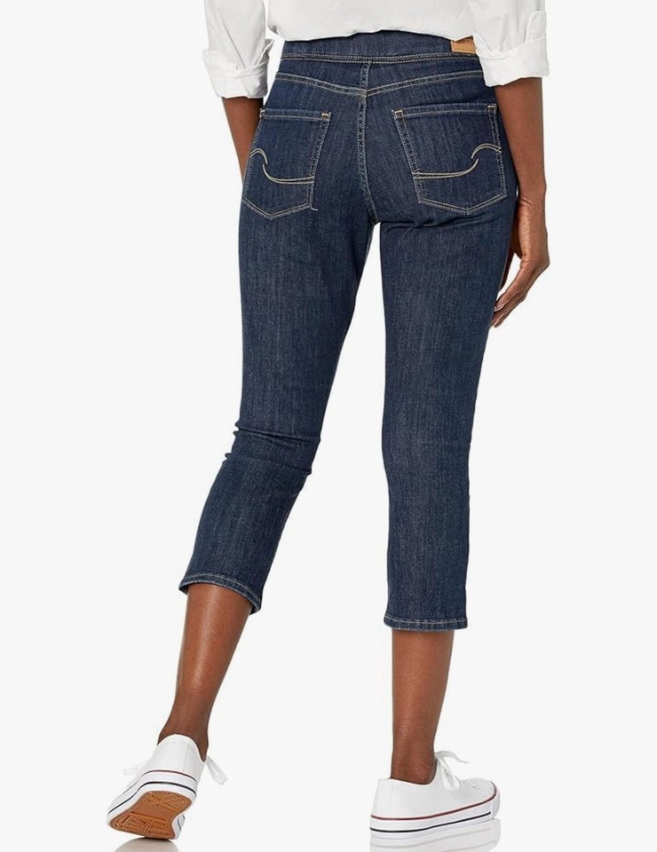 Signature by Levi Strauss & Co. Gold Label Shaping Pull-On Capris ...