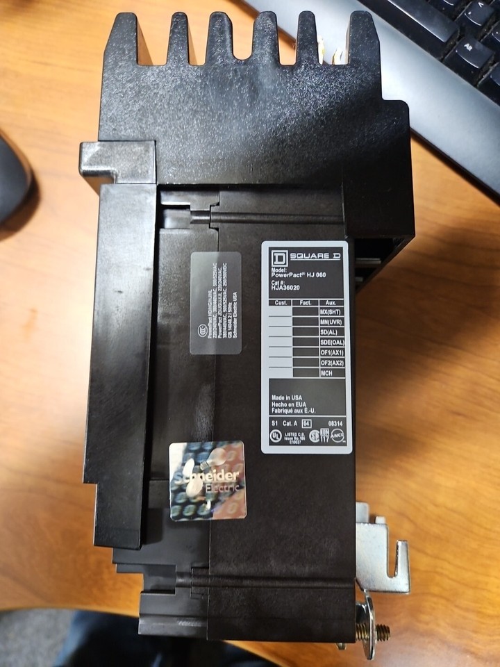 SQUARE D I-LINE HJA36020 3 POLE 20AMP CIRCUIT BREAKER | eBay