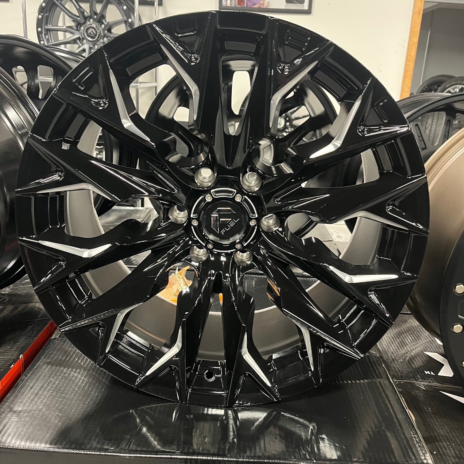 4 Fuel D803 Flame 20x10 6x5.5 Gloss Black Milled Wheel 20" Rim Ford F ...