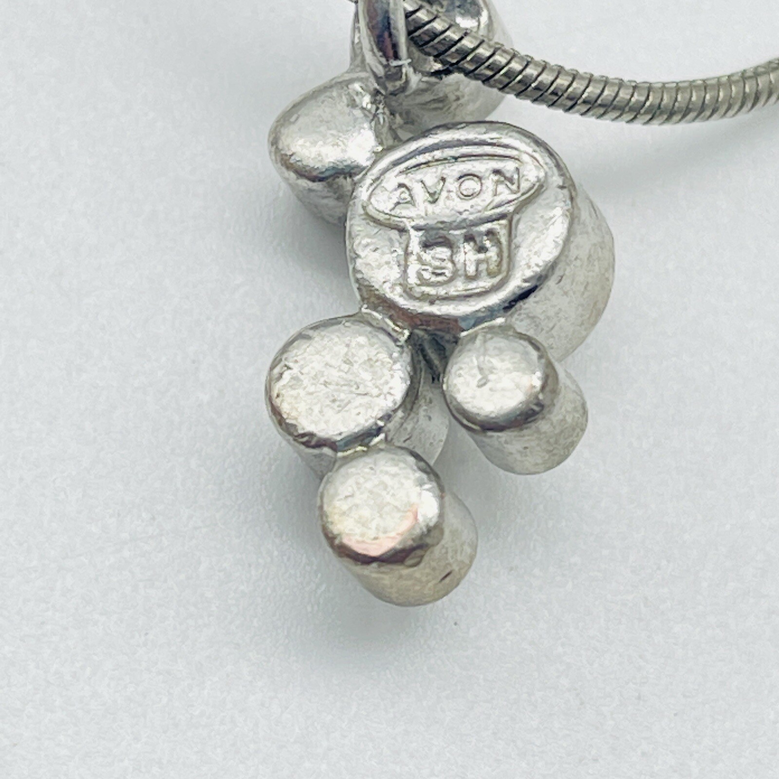 AVON Rhinestone Cluster Charm Necklace Silver Tone Classic Sparkle READ ...