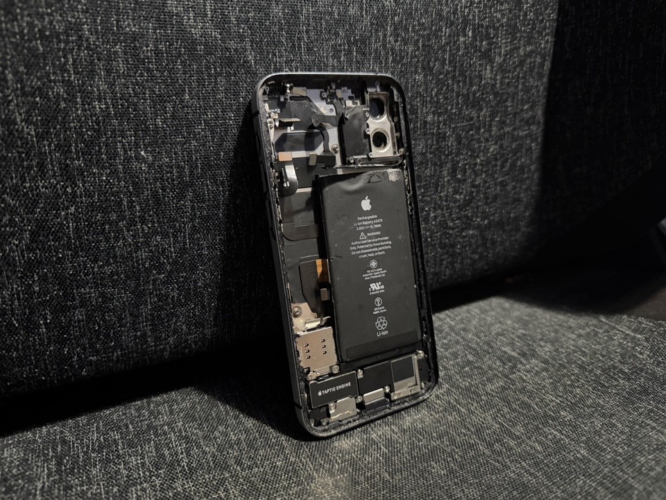 Genuine iPhone 12 Chassis Housing Black With Battery and Charging Flex ...