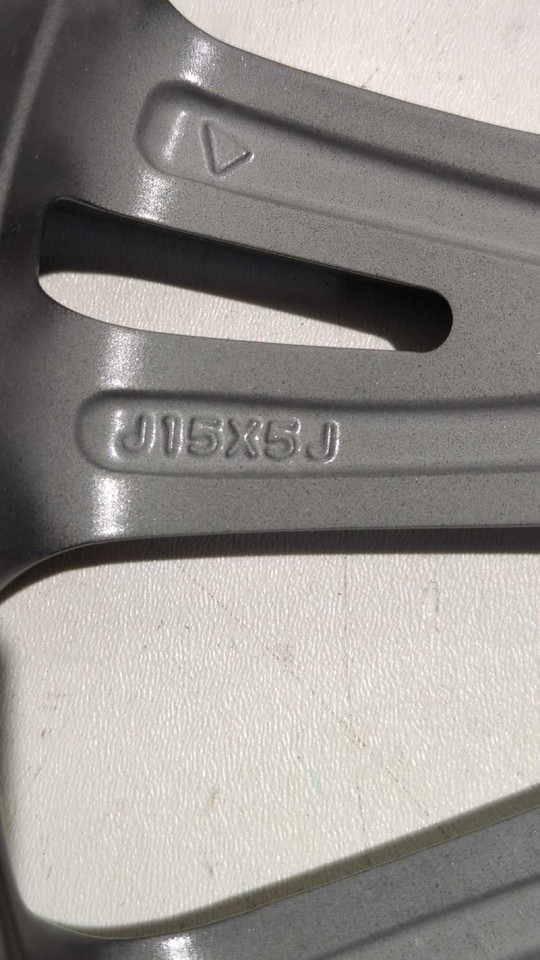 New OEM Mitsubishi Alloy Wheel 15" 15x5 Gray Machined 2017-2021 Mirage ...