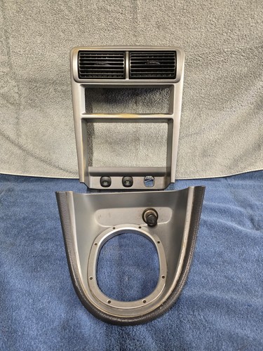 2001 2004 Ford Mustang Center Console Radio Dash Shifter Bezel Trim