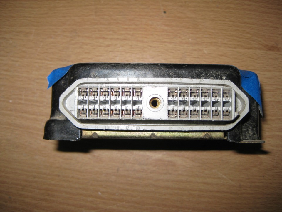 87 88 LINCOLN/FORD RELAY CONTROL MODULE #E8DF-12B577-AB (BOX-5542 ...