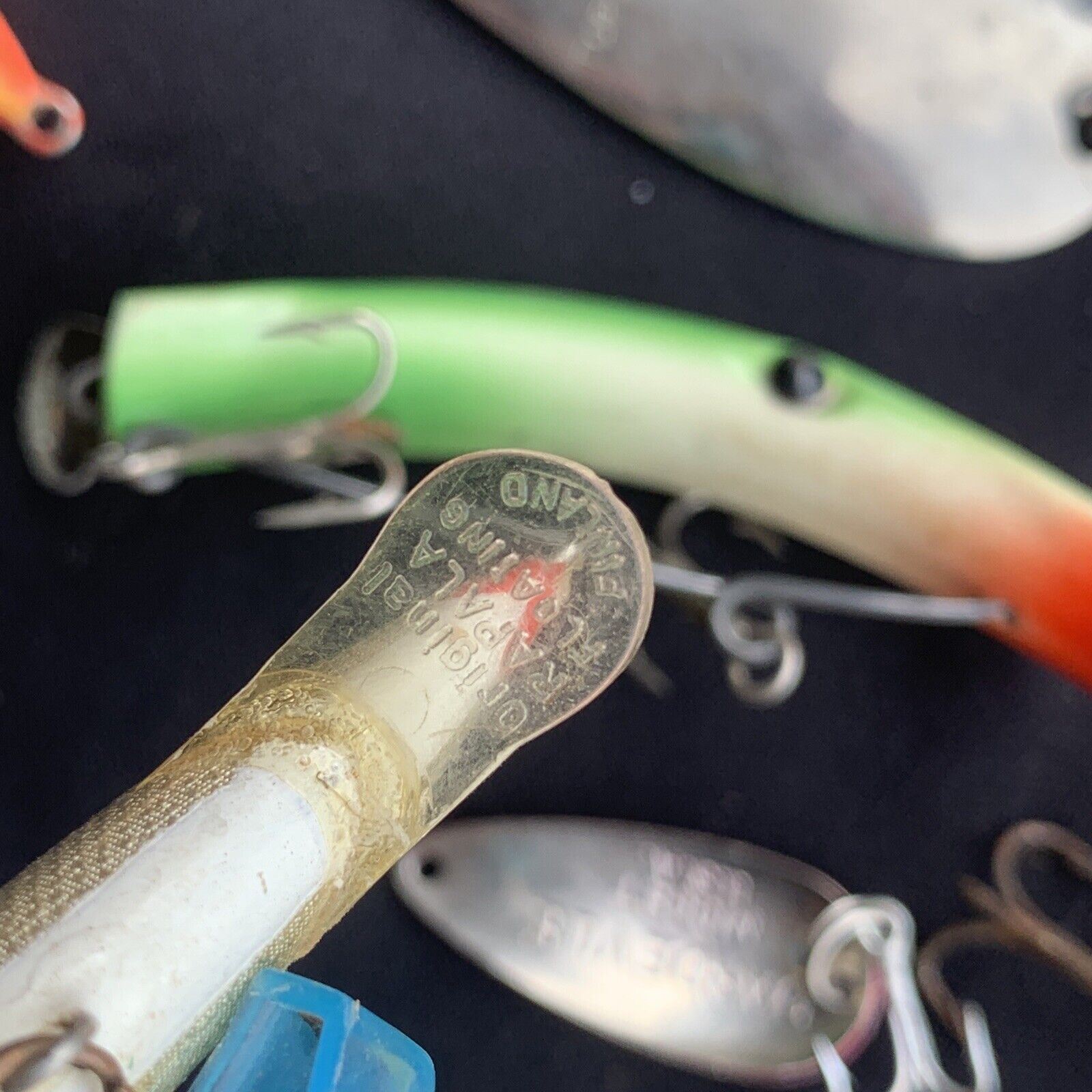 (20) Vintage Fishing Lure Lot - Fred Arbogast Mud Bug, Rapala, Red Eye ...