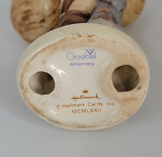 1972 Hallmark Goebel Figure Betsey Clark "Friends" | eBay