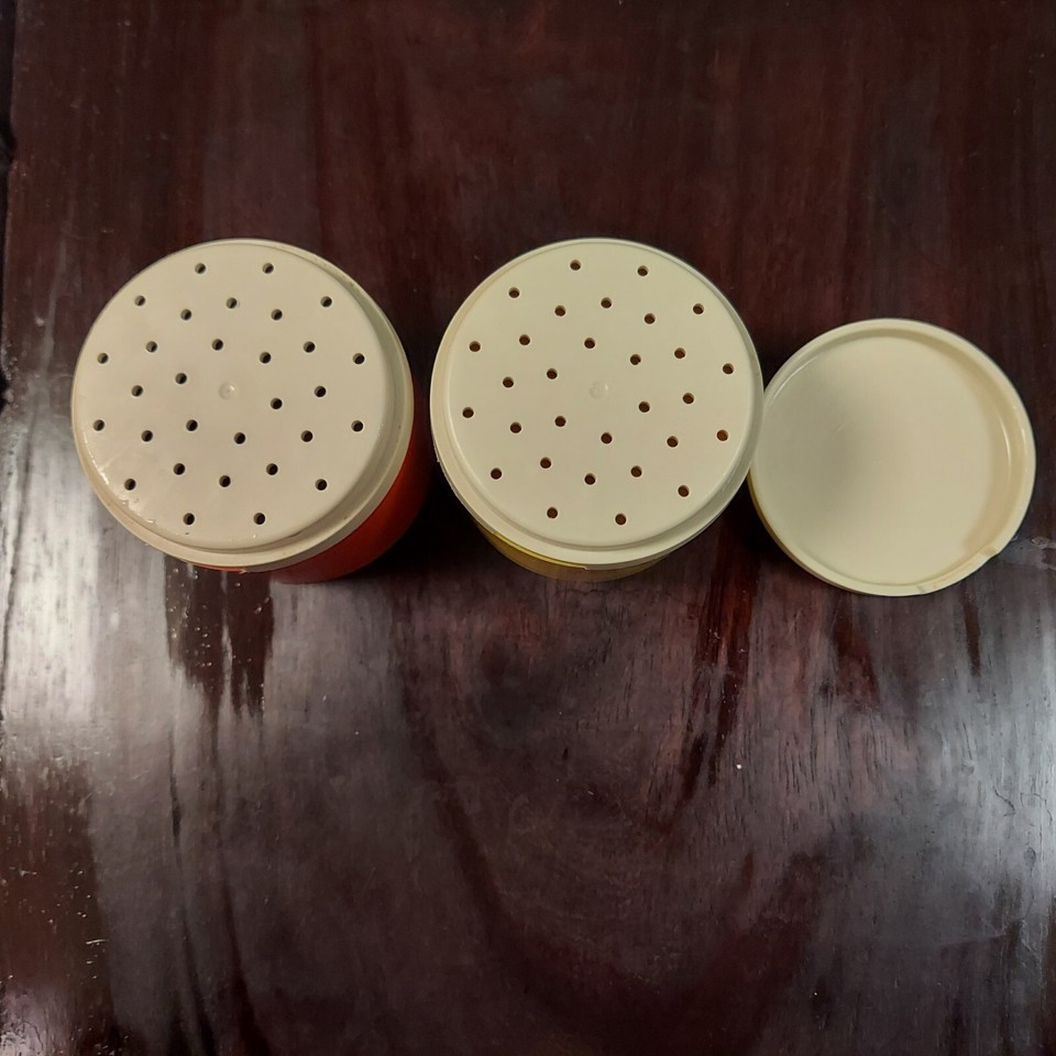 TUPPERWARE Vintage Stackable Salt Pepper Spice Shaker Stacking #1308 ...
