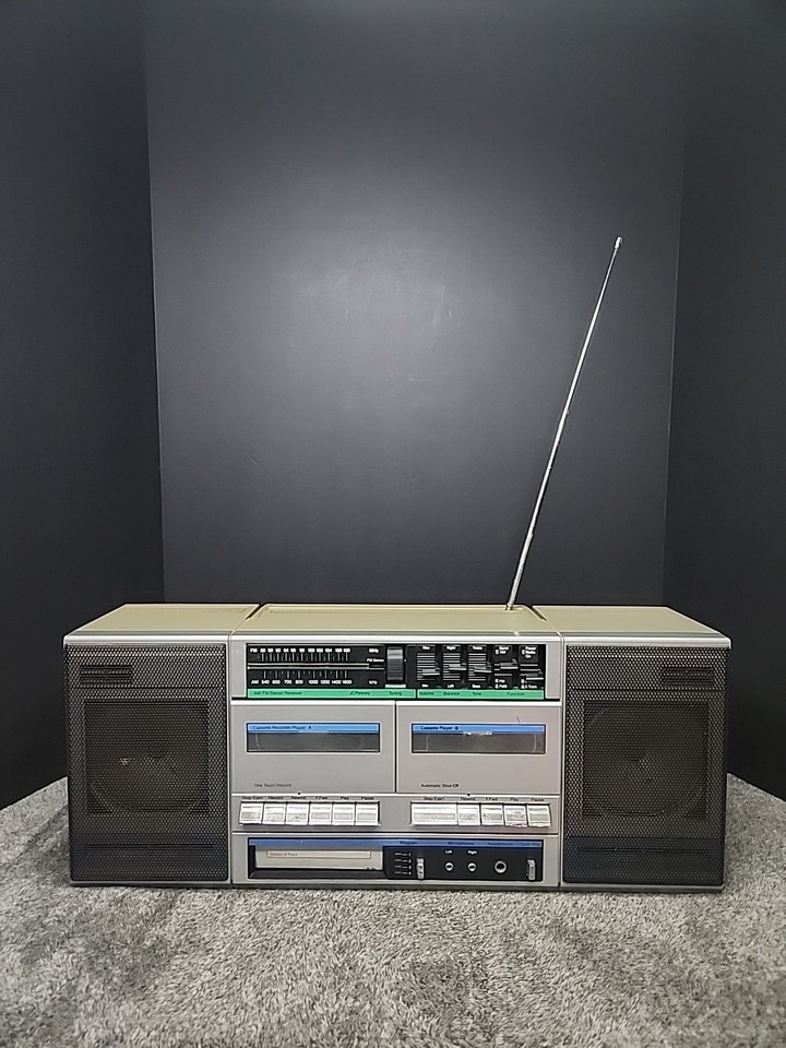 VTG JC Penney Boombox 8 Track AM/FM Radio Cassette Stereo 681-3946 AS ...