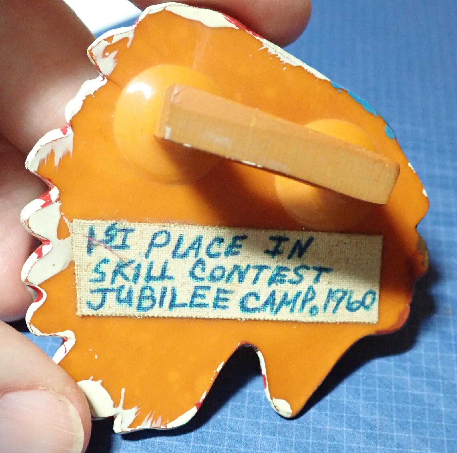 CLASSIC HAND PAINTED INDIAN CHIEF AWARD NEAL NECKERCHIEF SLIDE WOGGLE ...