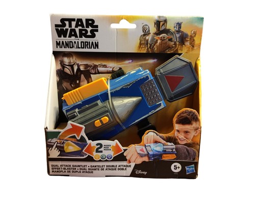 Disney Star Wars The Mandalorian Dual Attack Gauntlet With Lights And ...