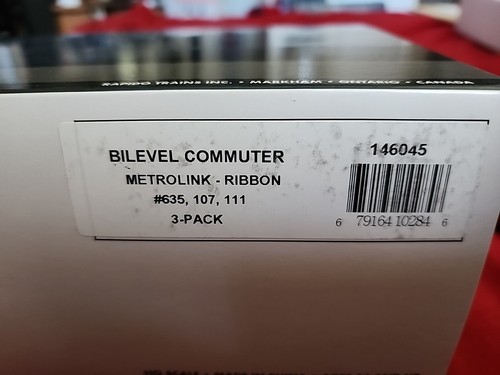 Rapido 146045 Metrolink BiLevel Commuter Ribbon 635, 107, 111 | eBay