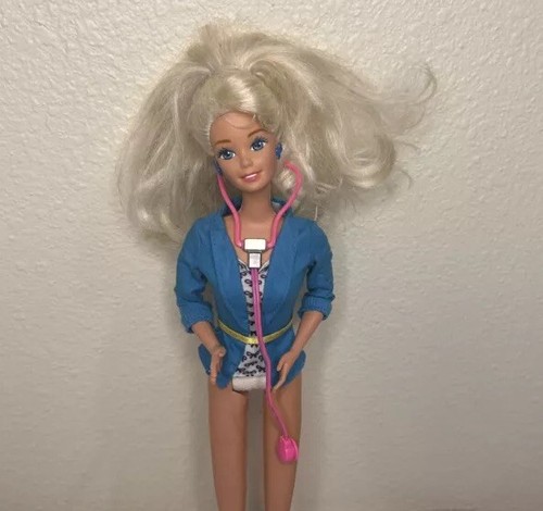 Vintage 90’s Dr. BARBIE Doll w/ Heartbeat Stethoscope 1966 MATTEL | eBay