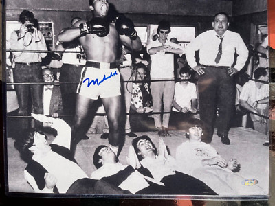 Muhammad Ali Signed Autographed 16x20 Famous Photo with The Beatles PSA ...