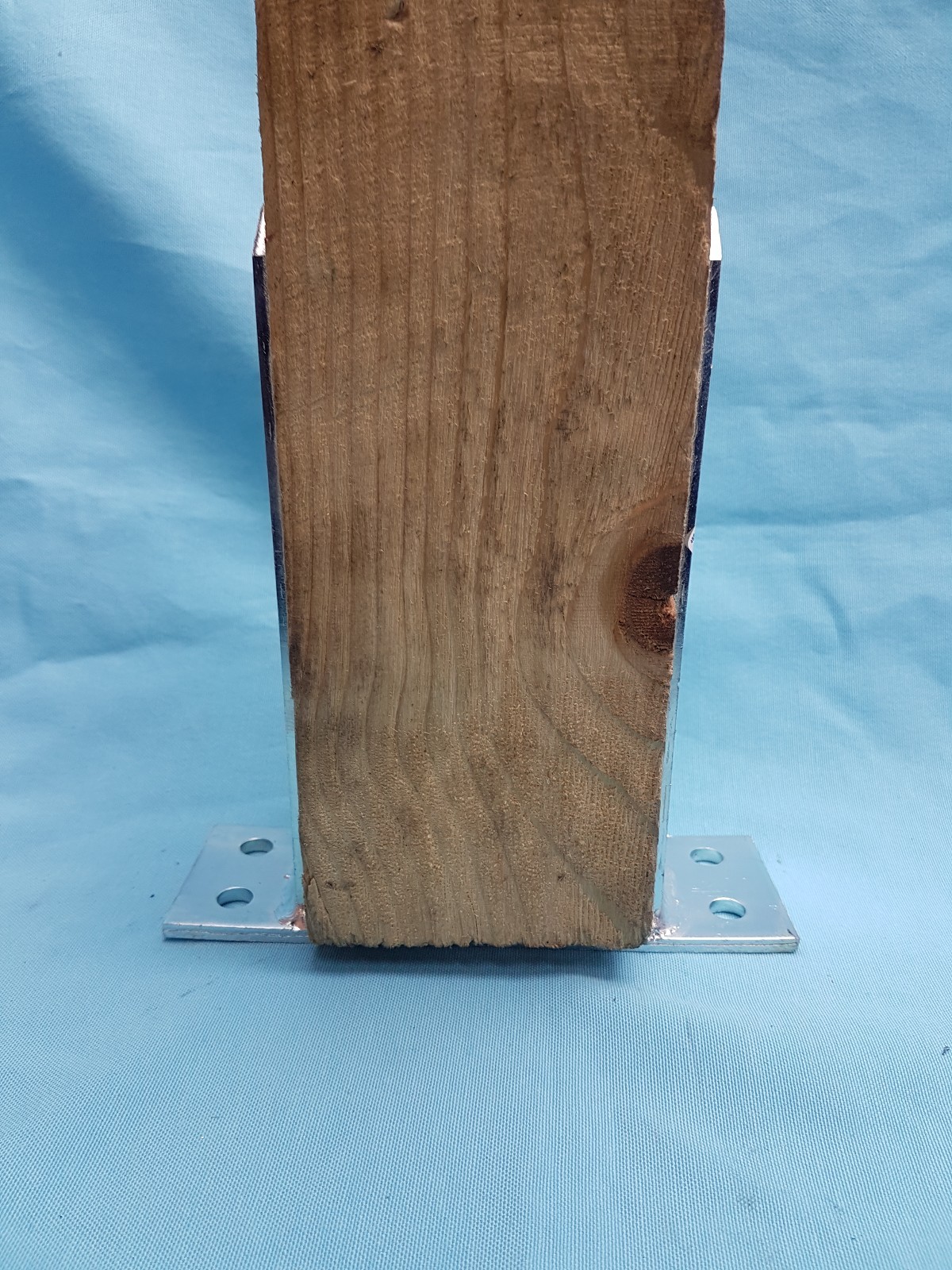 HEAVY DUTY GALVANISED ("TT" TYPE)METAL FENCE POST FOOT BRACKET ANCHORS ...