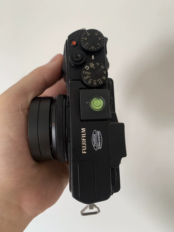 Fujifilm Fuji X30 12MP 4x Optical Zoom Digital Camera with Built-in ...