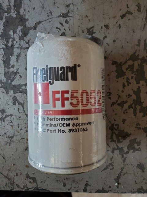 Fleetguard FF5052 Fuel Filter Cummins 3903640 WIX 33777 for sale online ...