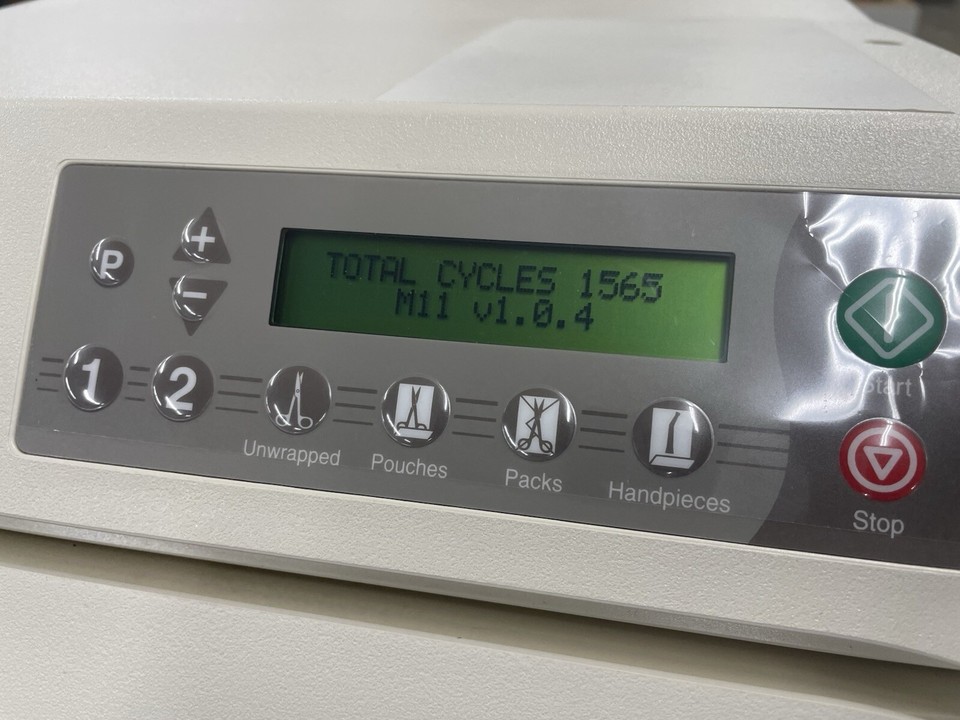 Midmark M11 NS REFURBISHED 1,565 CYCLES! WITH 6 MONTH WARRRANTY!! 4 ...